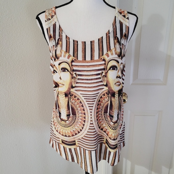 Viola | Tops | Egyptian Print Top | Poshmark